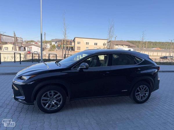Melns Lexus NX 300h 2019 Viļņa, ar dzinēja tilpumu 2.50 L un nobraukumu 74 tūkst. km par 29500 €, foto 8 vietnē AUTOMOTO.COM.LV