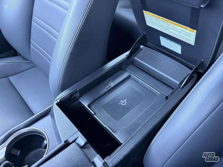 Melns Lexus NX 300h 2019 Viļņa, ar dzinēja tilpumu 2.50 L un nobraukumu 74 tūkst. km par 29500 €, foto 30 vietnē AUTOMOTO.COM.LV