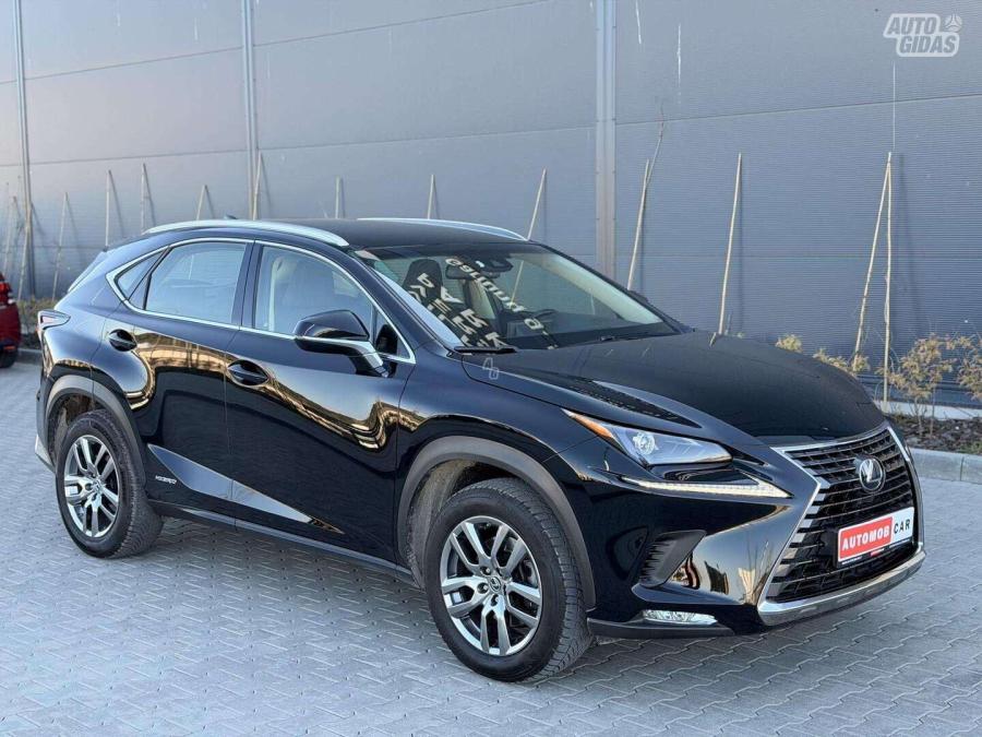 Melns Lexus NX 300h 2019 Viļņa, ar dzinēja tilpumu 2.50 L un nobraukumu 74 tūkst. km par 29500 €, foto 4 vietnē AUTOMOTO.COM.LV