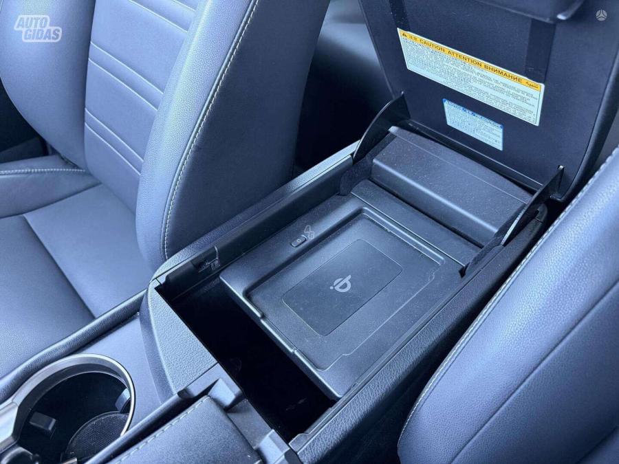 Melns Lexus NX 300h 2019 Viļņa, ar dzinēja tilpumu 2.50 L un nobraukumu 74 tūkst. km par 29500 €, foto 30 vietnē AUTOMOTO.COM.LV