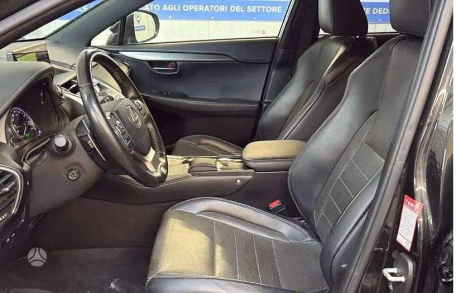 Melns Lexus NX 300h 2019 Kauņa, ar dzinēja tilpumu 2.49 L un nobraukumu 141 tūkst. km par 28600 €, foto 10 vietnē AUTOMOTO.COM.LV