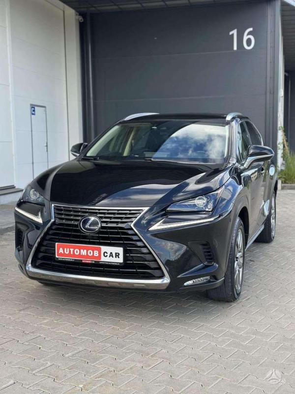 Черный Лексус NX 300h 2020 в Вильнюс, объемом двигателя 2.49 л и пробегом 73 тыс. км за 28890 €, фото 1 на AUTOMOTO.COM.LV