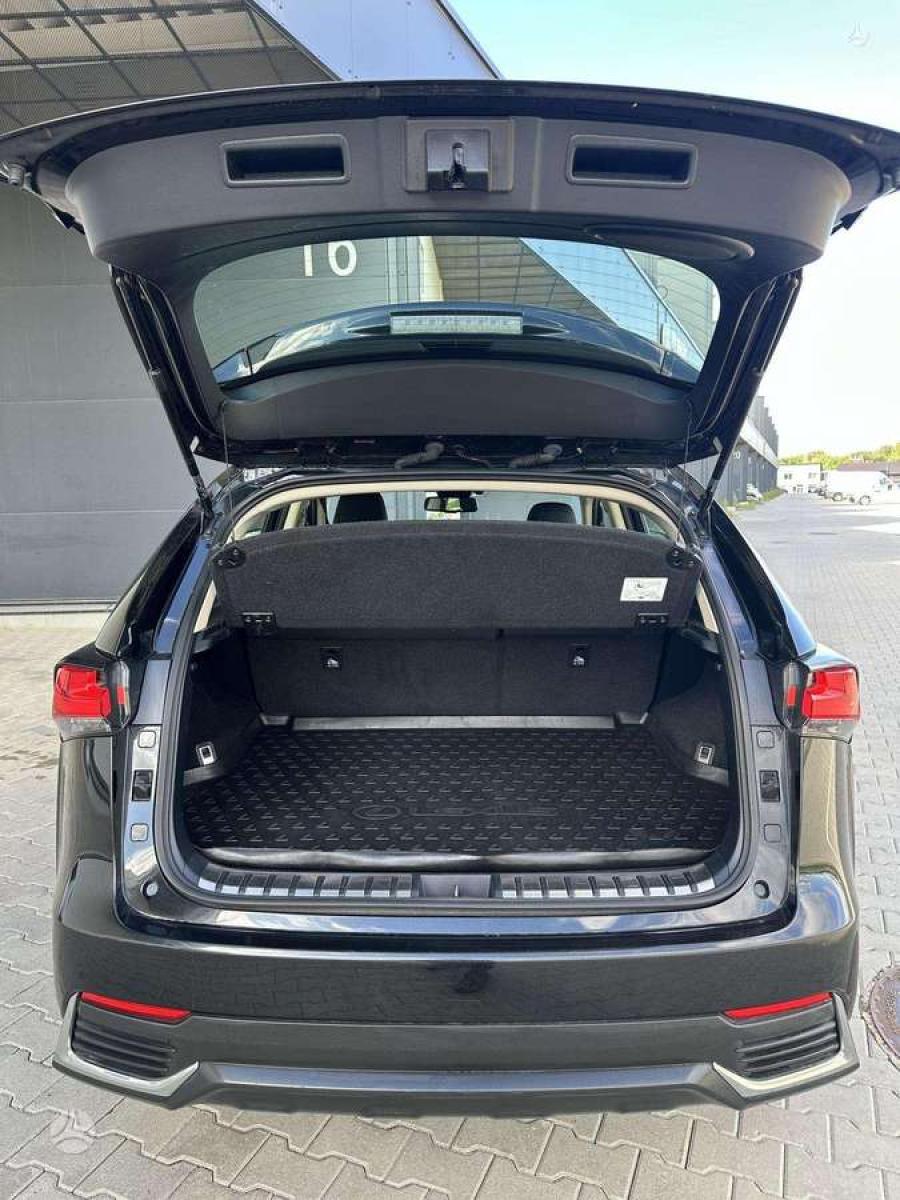 Black Lexus NX 300h 2020 in Vilnius, with an engine capacity of 2.49 L and mileage of 73 thousand km for 28890 €, photo 32 on AUTOMOTO.COM.LV