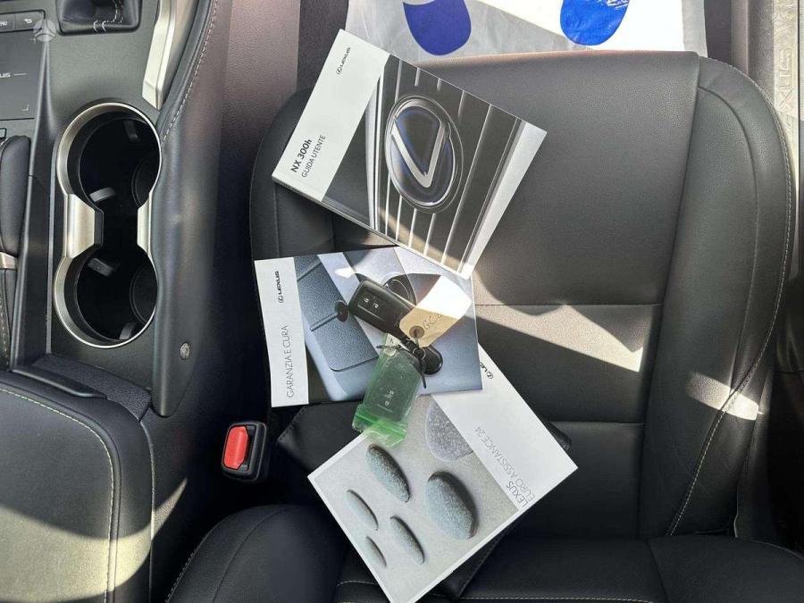 Black Lexus NX 300h 2020 in Vilnius, with an engine capacity of 2.49 L and mileage of 73 thousand km for 28890 €, photo 35 on AUTOMOTO.COM.LV