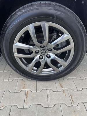 Black Lexus NX 300h 2020 in Vilnius, with an engine capacity of 2.49 L and mileage of 73 thousand km for 28890 €, photo 38 on AUTOMOTO.COM.LV