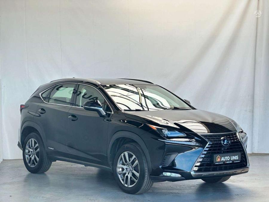 Черный Лексус NX 300h 2020 в Вильнюс, объемом двигателя 2.49 л и пробегом 166 тыс. км за 24079 €, фото 4 на AUTOMOTO.COM.LV