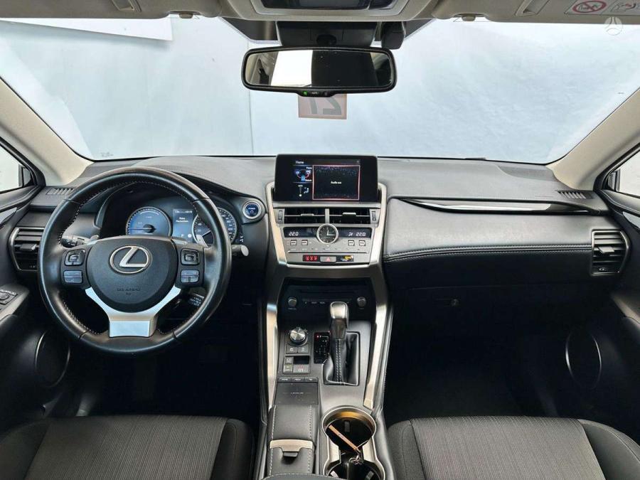 Черный Лексус NX 300h 2020 в Вильнюс, объемом двигателя 2.49 л и пробегом 166 тыс. км за 24079 €, фото 12 на AUTOMOTO.COM.LV