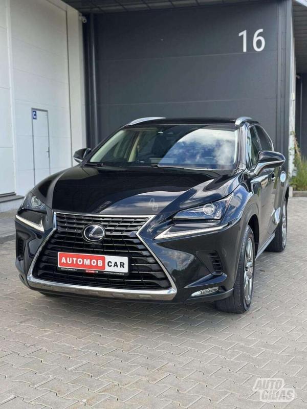 Melns Lexus NX 300h 2020 Viļņa, ar dzinēja tilpumu 2.50 L un nobraukumu 73 tūkst. km par 27950 €, foto 1 vietnē AUTOMOTO.COM.LV