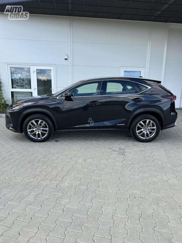 Melns Lexus NX 300h 2020 Viļņa, ar dzinēja tilpumu 2.50 L un nobraukumu 73 tūkst. km par 27950 €, foto 6 vietnē AUTOMOTO.COM.LV