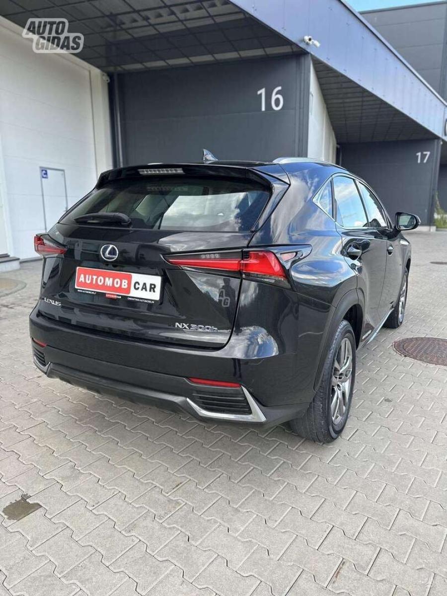 Melns Lexus NX 300h 2020 Viļņa, ar dzinēja tilpumu 2.50 L un nobraukumu 73 tūkst. km par 27950 €, foto 11 vietnē AUTOMOTO.COM.LV