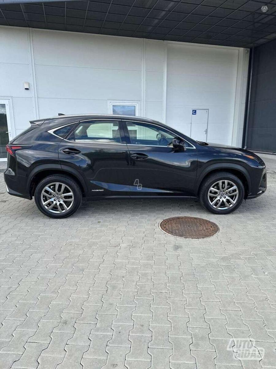 Melns Lexus NX 300h 2020 Viļņa, ar dzinēja tilpumu 2.50 L un nobraukumu 73 tūkst. km par 27950 €, foto 13 vietnē AUTOMOTO.COM.LV
