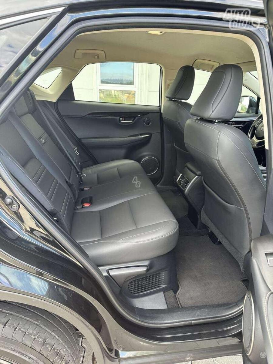 Melns Lexus NX 300h 2020 Viļņa, ar dzinēja tilpumu 2.50 L un nobraukumu 73 tūkst. km par 27950 €, foto 20 vietnē AUTOMOTO.COM.LV