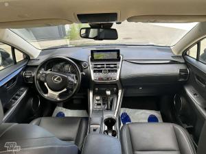 Melns Lexus NX 300h 2020 Viļņa, ar dzinēja tilpumu 2.50 L un nobraukumu 73 tūkst. km par 27950 €, foto 22 vietnē AUTOMOTO.COM.LV