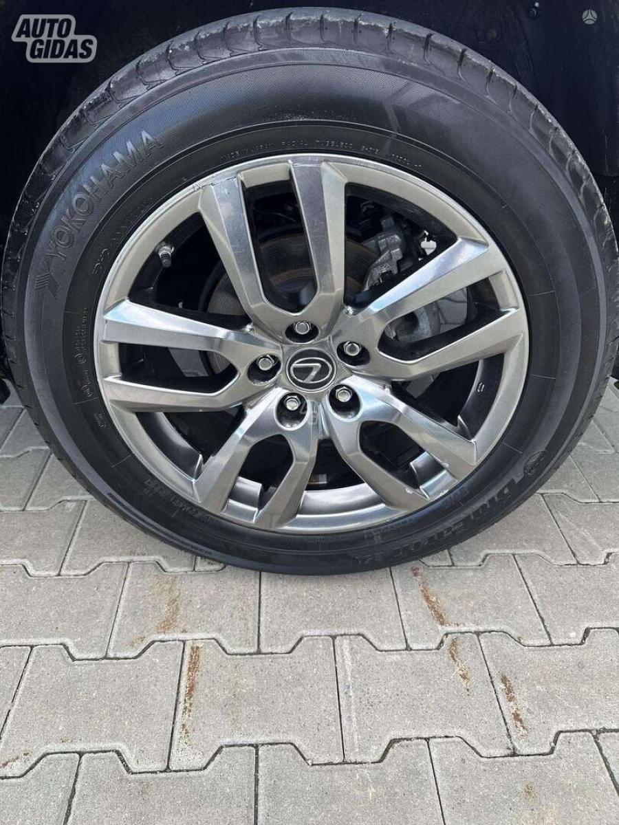 Melns Lexus NX 300h 2020 Viļņa, ar dzinēja tilpumu 2.50 L un nobraukumu 73 tūkst. km par 27950 €, foto 38 vietnē AUTOMOTO.COM.LV