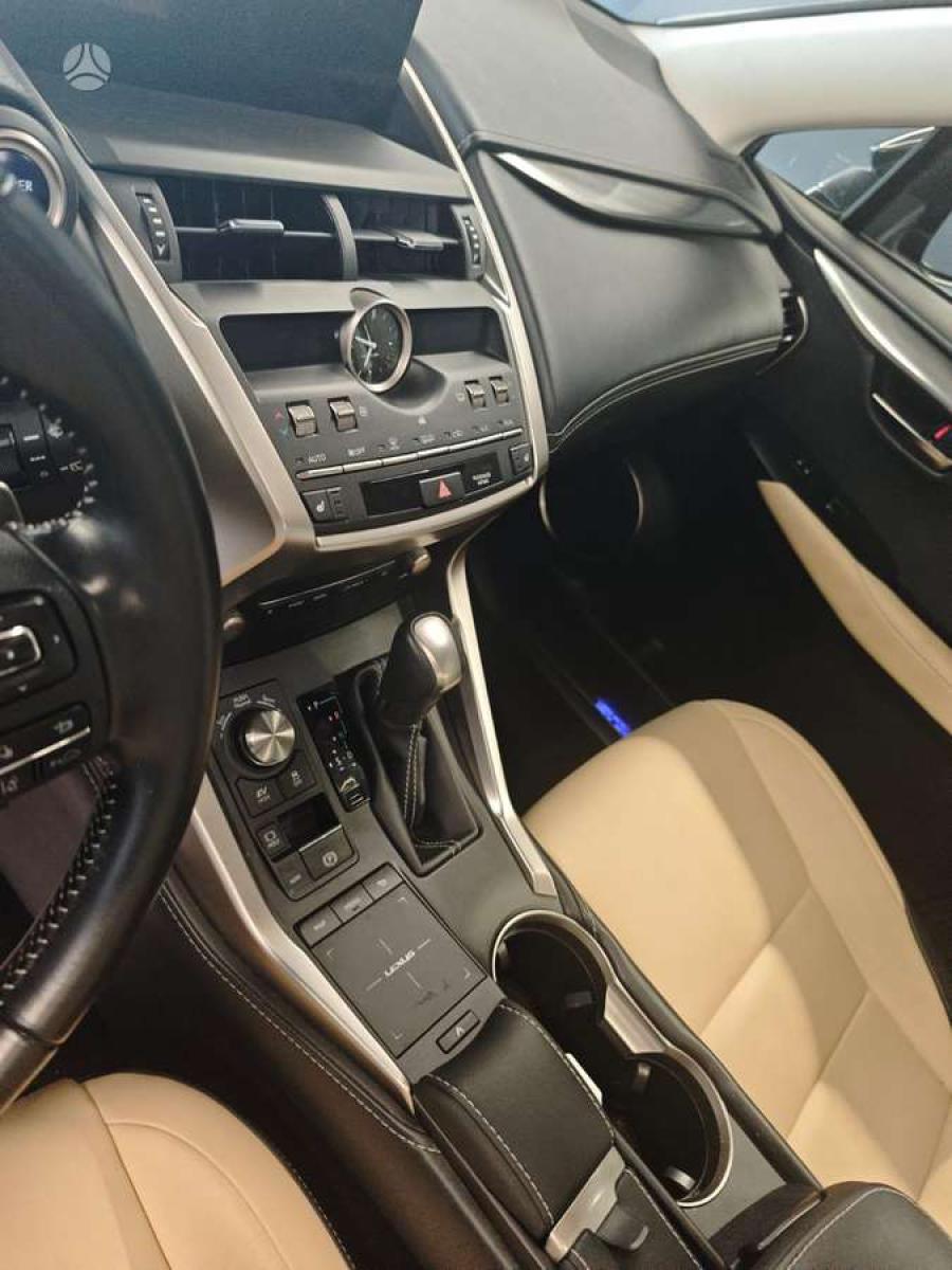 Melns Lexus NX 300h 2020 Viļņa, ar dzinēja tilpumu 2.49 L un nobraukumu 107 tūkst. km par 28888 €, foto 11 vietnē AUTOMOTO.COM.LV