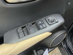 Melns Lexus NX 300h 2020 Viļņa, ar dzinēja tilpumu 2.49 L un nobraukumu 107 tūkst. km par 28888 €, foto 16 vietnē AUTOMOTO.COM.LV