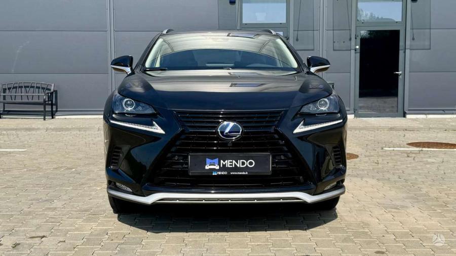 Melns Lexus NX 300h 2021 Viļņa, ar dzinēja tilpumu 2.49 L un nobraukumu 96 tūkst. km par 29990 €, foto 8 vietnē AUTOMOTO.COM.LV