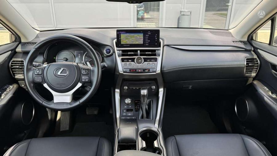 Melns Lexus NX 300h 2021 Viļņa, ar dzinēja tilpumu 2.49 L un nobraukumu 96 tūkst. km par 29990 €, foto 20 vietnē AUTOMOTO.COM.LV