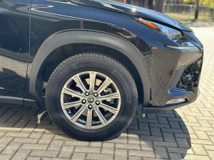 Black Lexus NX 300h 2021 in Vilnius, with an engine capacity of 2.50 L and mileage of 96 thousand km for 20650 €, photo 16 on AUTOMOTO.COM.LV