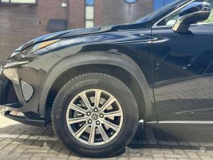 Black Lexus NX 300h 2021 in Vilnius, with an engine capacity of 2.50 L and mileage of 96 thousand km for 20650 €, photo 7 on AUTOMOTO.COM.LV
