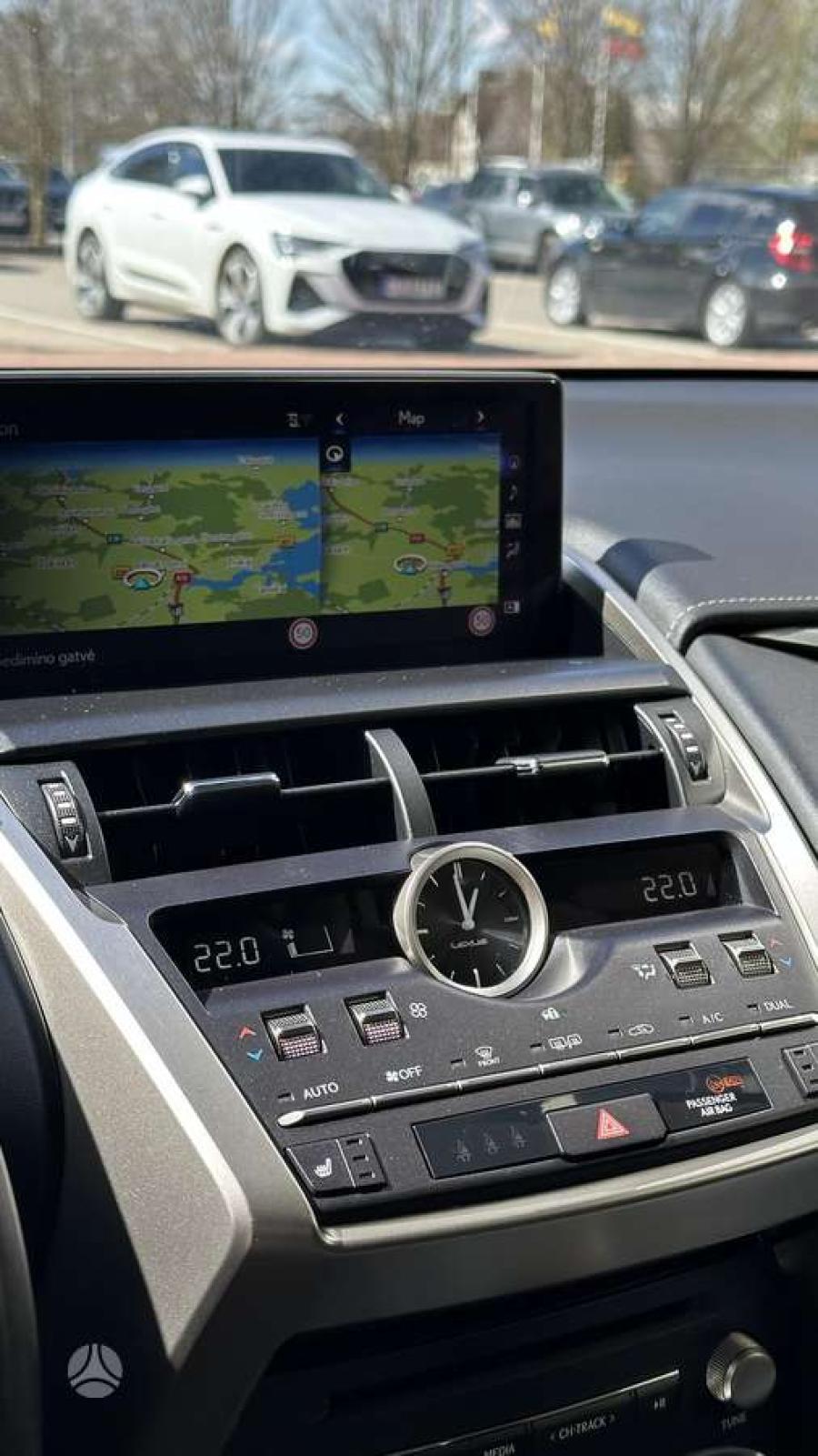 Black Lexus NX 300h 2021 in Vilnius, with an engine capacity of 2.50 L and mileage of 96 thousand km for 20650 €, photo 46 on AUTOMOTO.COM.LV