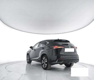 Melns Lexus NX 300h 2021 Daugavpils, ar dzinēja tilpumu 2.49 L un nobraukumu 185 tūkst. km par 26500 €, foto 4 vietnē AUTOMOTO.COM.LV
