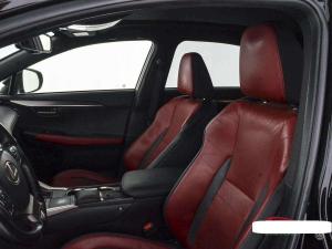 Melns Lexus NX 300h 2021 Daugavpils, ar dzinēja tilpumu 2.49 L un nobraukumu 185 tūkst. km par 26500 €, foto 13 vietnē AUTOMOTO.COM.LV