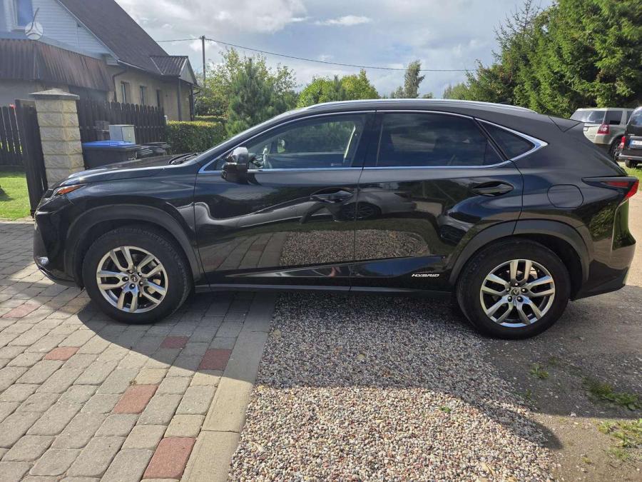 Melns Lexus NX 300h 2021 Viļņa, ar dzinēja tilpumu 2.49 L un nobraukumu 230 tūkst. km par 23000 €, foto 6 vietnē AUTOMOTO.COM.LV