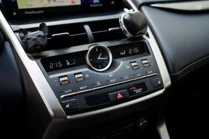 Black Lexus NX 300h 2021 in Vilnius, with an engine capacity of 2.50 L and mileage of 225 thousand km for 21000 €, photo 19 on AUTOMOTO.COM.LV
