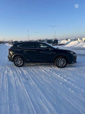 Melns Lexus NX 300h 2018 Viļņa, ar dzinēja tilpumu 0.00 L un nobraukumu 174 tūkst. km par 21500 €, foto 11 vietnē AUTOMOTO.COM.LV