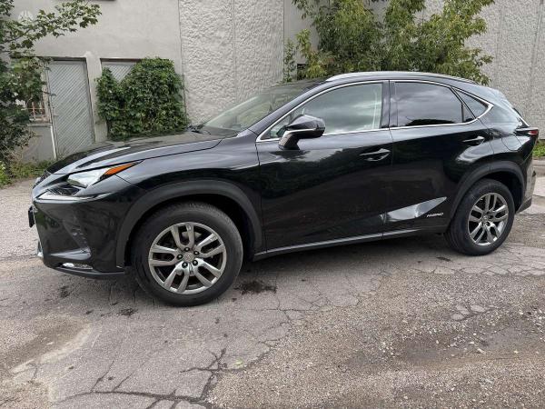 Black Lexus NX 300h 2016 in Vilnius, with an engine capacity of 0.00 L and mileage of 135 thousand km for 17200 €, photo 4 on AUTOMOTO.COM.LV