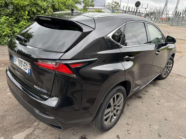 Black Lexus NX 300h 2016 in Vilnius, with an engine capacity of 0.00 L and mileage of 135 thousand km for 17200 €, photo 10 on AUTOMOTO.COM.LV