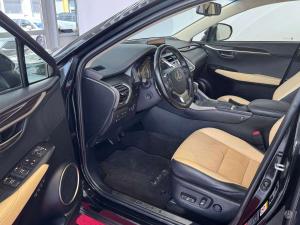 Melns Lexus NX 300h 2018 Šauļi, ar dzinēja tilpumu 2.49 L un nobraukumu 126 tūkst. km par 28900 €, foto 12 vietnē AUTOMOTO.COM.LV