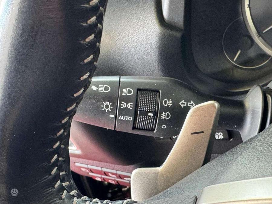 Melns Lexus NX 300h 2018 Šauļi, ar dzinēja tilpumu 2.49 L un nobraukumu 126 tūkst. km par 28900 €, foto 20 vietnē AUTOMOTO.COM.LV