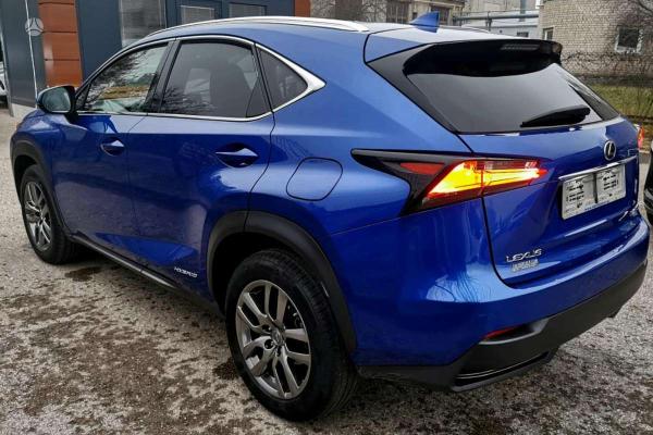 Blue Lexus NX 300h 2015 in Vilnius, with an engine capacity of 2.49 L and mileage of 148 thousand km for 17600 €, photo 4 on AUTOMOTO.COM.LV