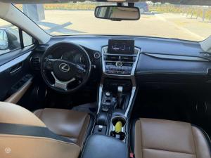 Синий Лексус NX 300h 2015 в Вильнюс, объемом двигателя 2.49 л и пробегом 204 тыс. км за 19600 €, фото 15 на AUTOMOTO.COM.LV