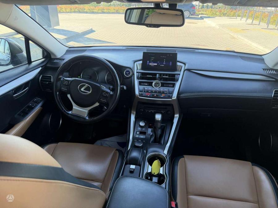 Синий Лексус NX 300h 2015 в Вильнюс, объемом двигателя 2.49 л и пробегом 204 тыс. км за 19600 €, фото 15 на AUTOMOTO.COM.LV