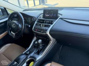 Синий Лексус NX 300h 2015 в Вильнюс, объемом двигателя 2.50 л и пробегом 204 тыс. км за 18350 €, фото 19 на AUTOMOTO.COM.LV