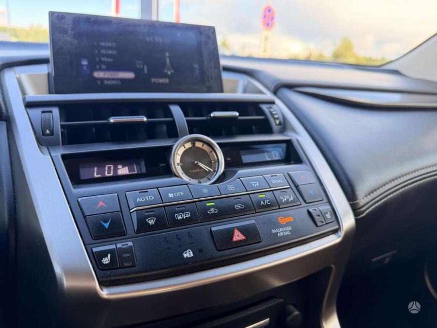 Blue Lexus NX 300h 2015 in Vilnius, with an engine capacity of 2.49 L and mileage of 204 thousand km for 18300 €, photo 22 on AUTOMOTO.COM.LV
