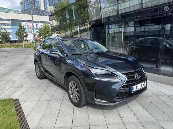 Blue Lexus NX 300h 2015 in Vilnius, with an engine capacity of 2.49 L and mileage of 301 thousand km for 18499 €, photo 4 on AUTOMOTO.COM.LV