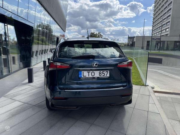 Blue Lexus NX 300h 2015 in Vilnius, with an engine capacity of 2.49 L and mileage of 301 thousand km for 18499 €, photo 6 on AUTOMOTO.COM.LV