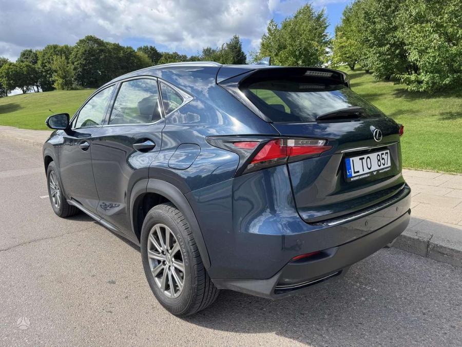 Blue Lexus NX 300h 2015 in Vilnius, with an engine capacity of 2.49 L and mileage of 301 thousand km for 18499 €, photo 14 on AUTOMOTO.COM.LV