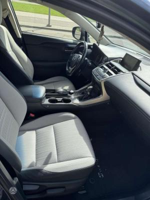 Blue Lexus NX 300h 2015 in Vilnius, with an engine capacity of 2.49 L and mileage of 301 thousand km for 18499 €, photo 16 on AUTOMOTO.COM.LV