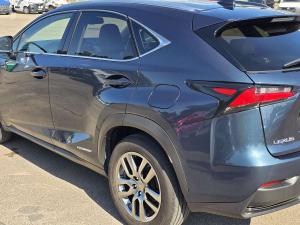 Blue Lexus NX 300h 2015 in Marijampole, with an engine capacity of 2.49 L and mileage of 231 thousand km for 18995 €, photo 5 on AUTOMOTO.COM.LV