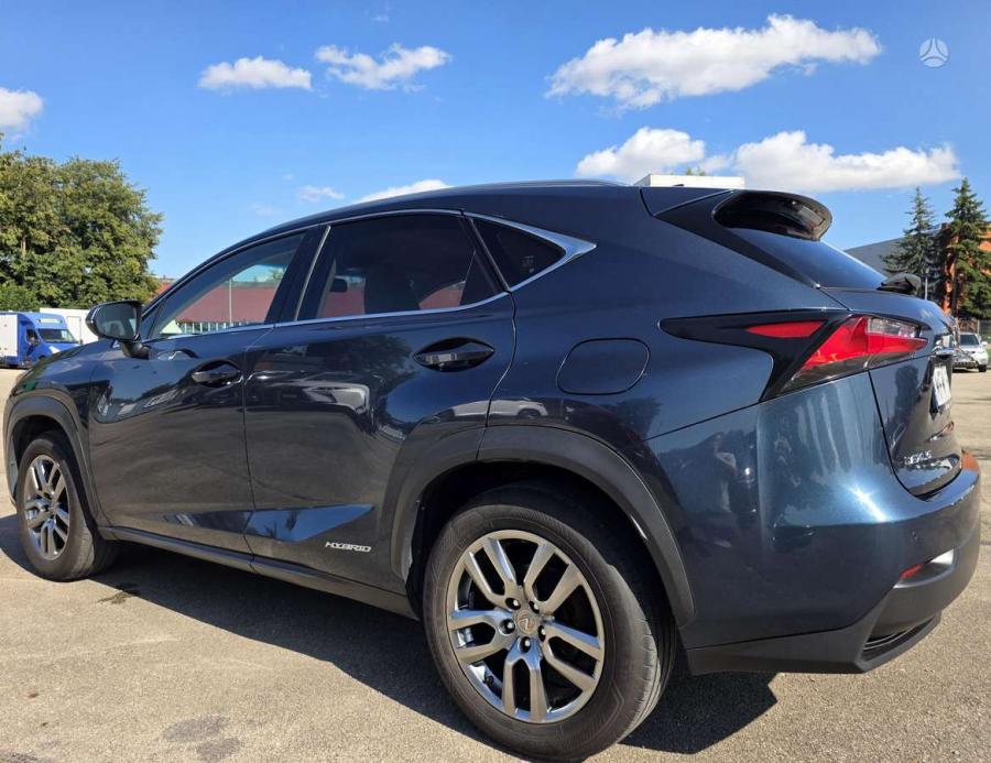 Blue Lexus NX 300h 2015 in Marijampole, with an engine capacity of 2.49 L and mileage of 231 thousand km for 18995 €, photo 6 on AUTOMOTO.COM.LV