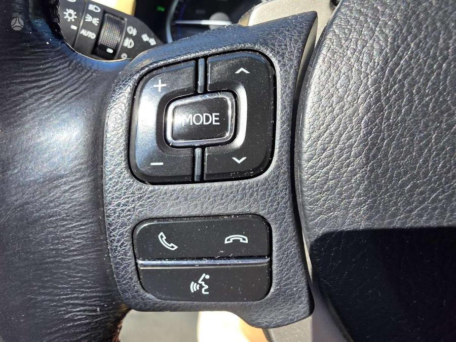 Blue Lexus NX 300h 2015 in Marijampole, with an engine capacity of 2.49 L and mileage of 231 thousand km for 18995 €, photo 20 on AUTOMOTO.COM.LV