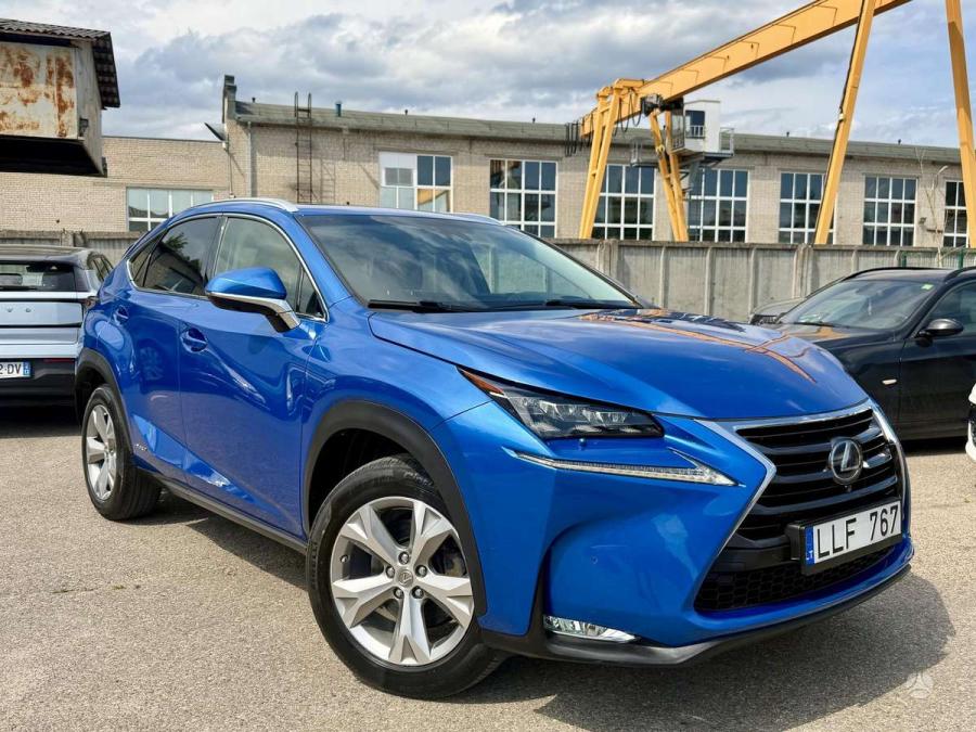 Blue Lexus NX 300h 2016 in Vilnius, with an engine capacity of 2.49 L and mileage of 243 thousand km for 18000 €, photo 8 on AUTOMOTO.COM.LV
