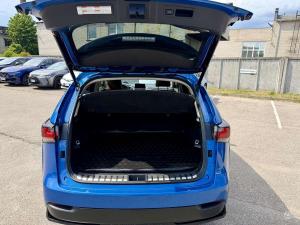 Blue Lexus NX 300h 2016 in Vilnius, with an engine capacity of 2.49 L and mileage of 243 thousand km for 18000 €, photo 17 on AUTOMOTO.COM.LV