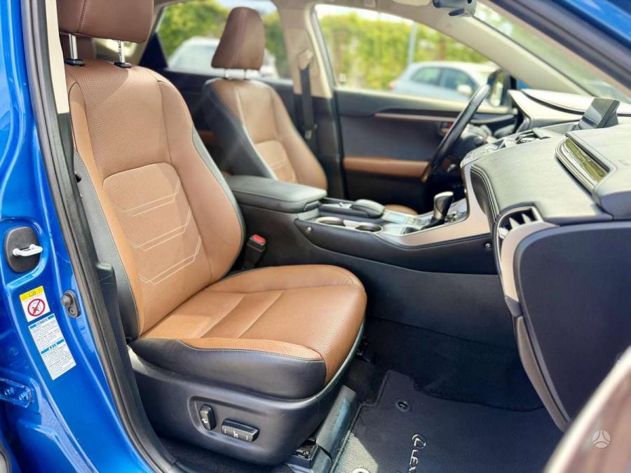 Blue Lexus NX 300h 2016 in Vilnius, with an engine capacity of 2.49 L and mileage of 243 thousand km for 18000 €, photo 24 on AUTOMOTO.COM.LV