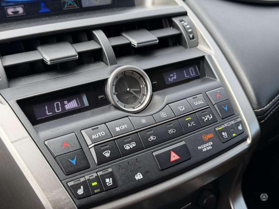 Blue Lexus NX 300h 2016 in Vilnius, with an engine capacity of 2.49 L and mileage of 243 thousand km for 18000 €, photo 33 on AUTOMOTO.COM.LV